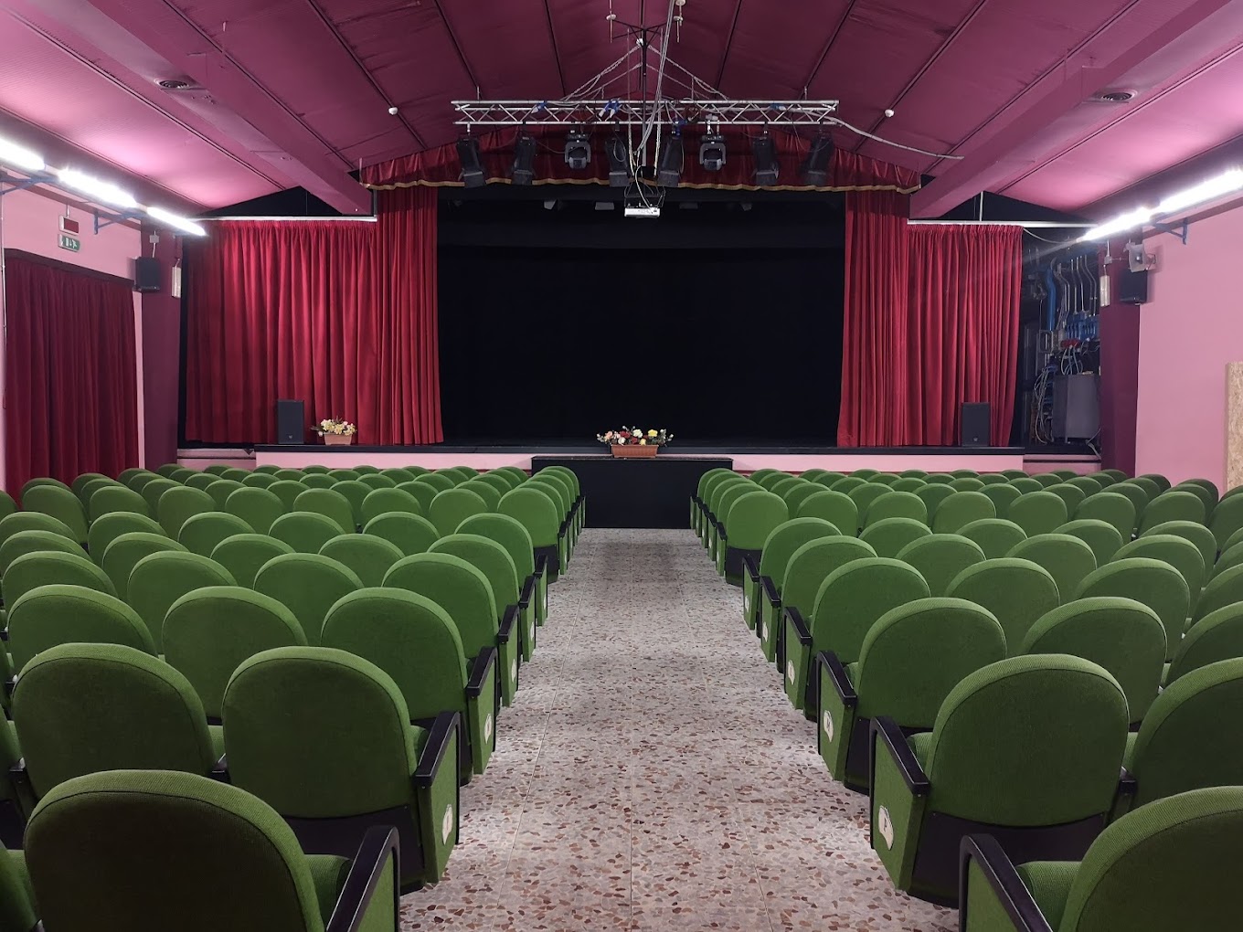 Teatro Lumiere - Le Chiavi della Città